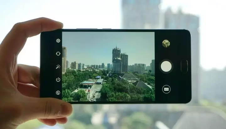 Meizu-Max_Camera.jpg