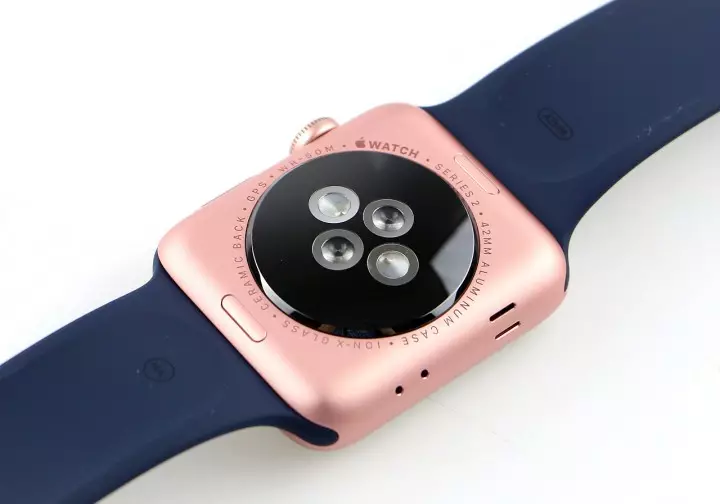 AppleWatch2_Back.jpg.