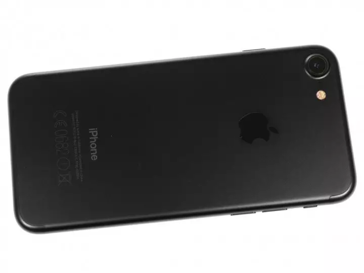 Appleiphone7_back.jpg。