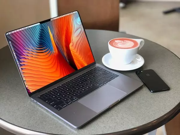 Mac iPhone işlemciler ile 2021'de çıkacak