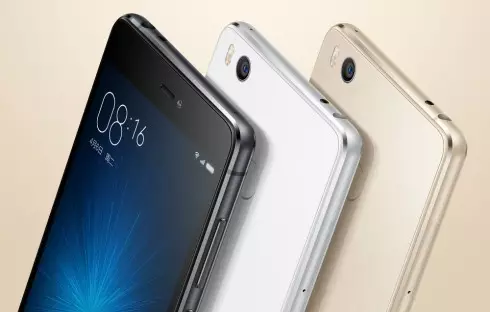 Xiaomi Mi 4s: Tillgänglig smartphone med utmärkta egenskaper