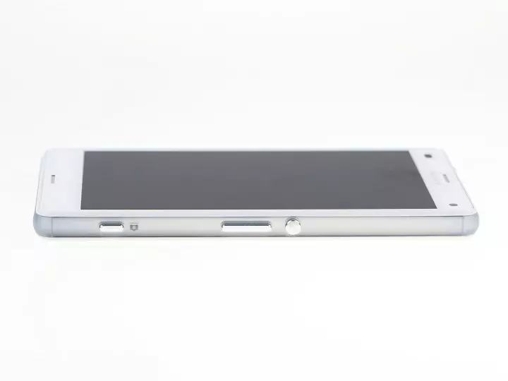 sonyxperiaz3compact-regs-side.jpg