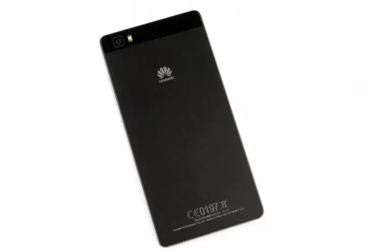 Huaweip8liti_back.jpg.