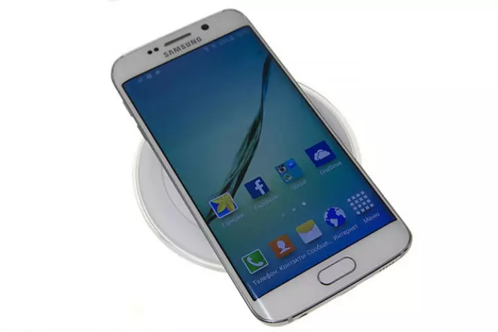 Samsungalaxys6_harger.jpg.