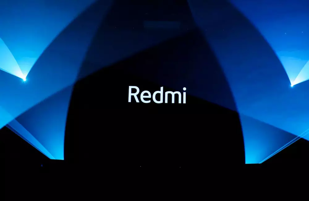 Redmi იწვევს პრეზენტაციას. ველოდებით პირველი სათამაშო სმარტფონის ბრენდისთვის