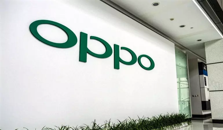 OPPO patentai yra naujas įrenginys su dviem ekranais. Bet mes jau matėme tai kažkur