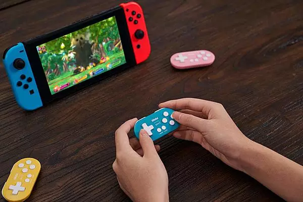 Sıfır 2 Bluetooth Gamepad - Anahtarlık tarafından Tiny Gamepad Boyutu