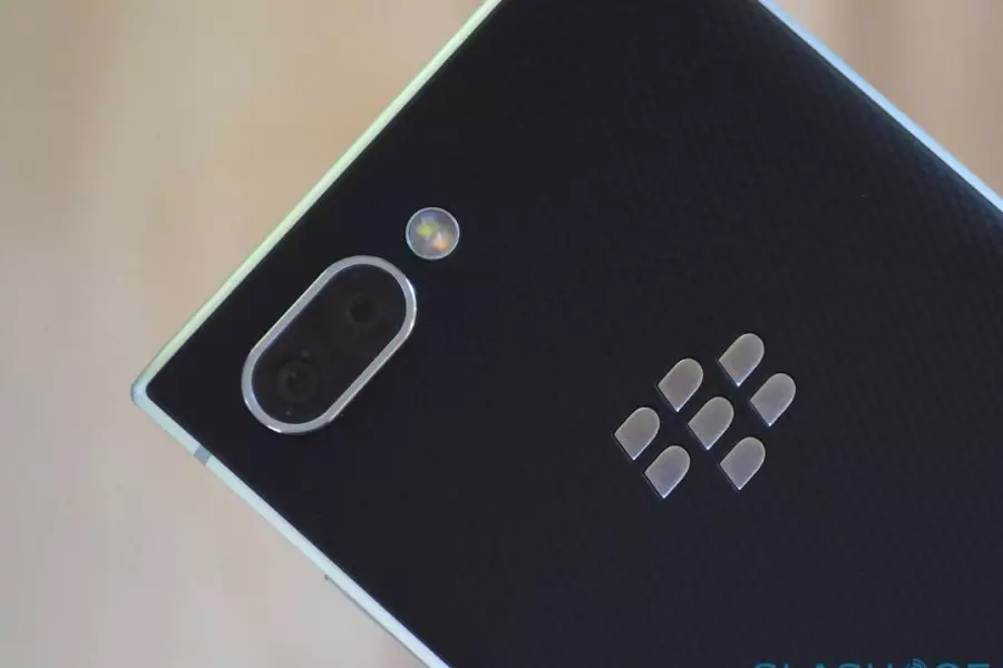 Blackberry e khutlela 'marakeng le smartphone e ncha ea 5G