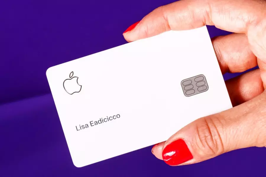 Apple card na inakusahan ng diskriminasyon laban sa kababaihan