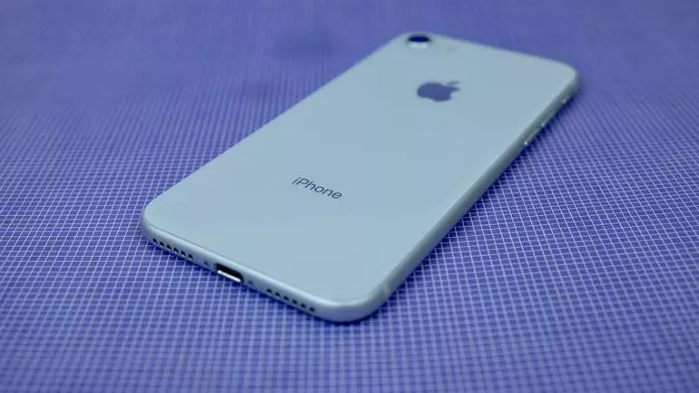 iPhone د 399 په قیمت کې 2 د 399 په قیمت کې د اپیل خورا مشهور وسیله وي