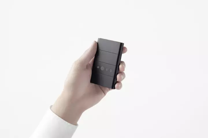 OPPO показа концепцията за един необичаен сгъваем смартфон: тя е на стойност чрез кредитна карта 35622_1