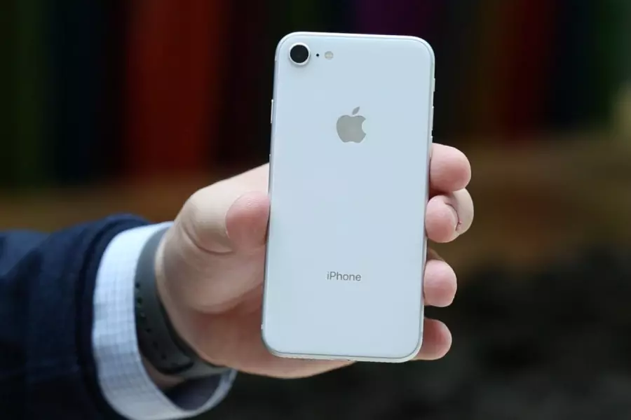 Apple bisa ngeculake iPhone kanthi rega $ 200