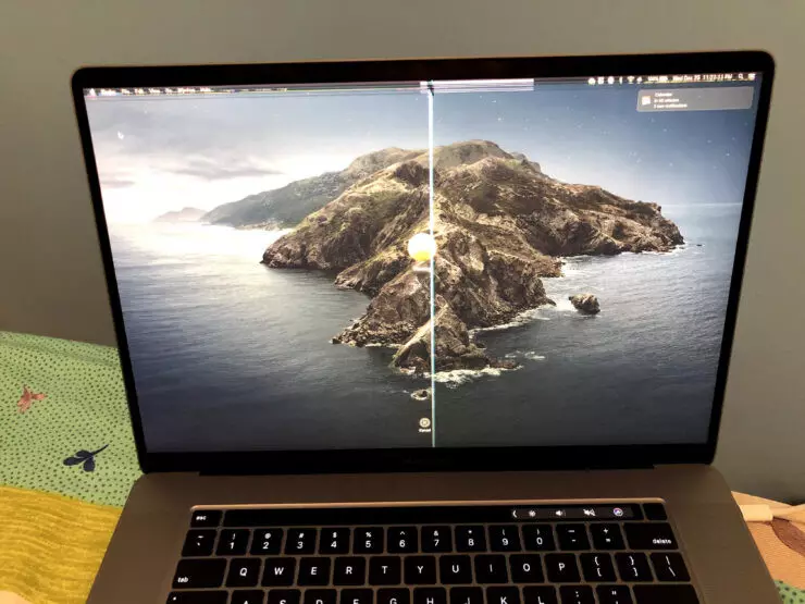 Apple: MacBook מצלמה קורעת יכול לשבור את התצוגה