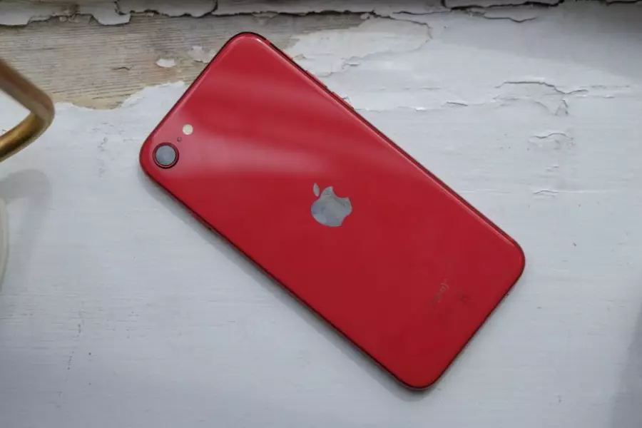 Apple bakal ngeculake iPhone 12 Murah kanthi 4G