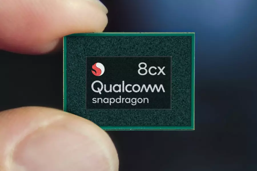 වින්ඩෝස් ලැප්ටොප් පරිගණක සඳහා Snapdragon 8Cx සහ ප්රොසෙසරය 3 GHz සංඛ්යාතය ජය ගන්න