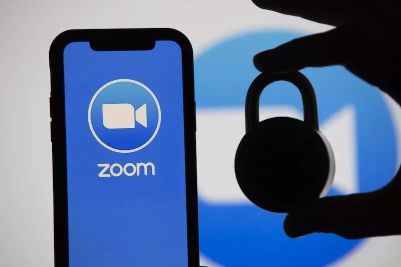 Zoom devine în siguranță: criptare capătul to-end pentru toți