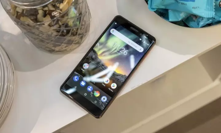 Nokia6_1.jpg.