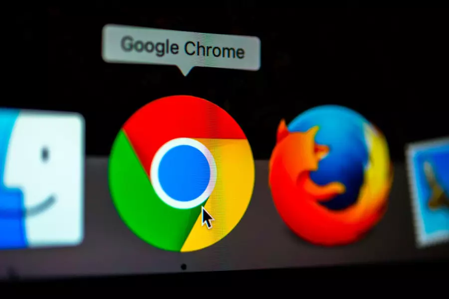 Kwenye Google aliwahi kwa dola bilioni 5 kutokana na jumuiya ya incognito. Chrome