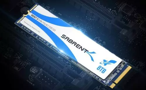 Эхний SSD нь компьютер, зөөврийн компьютерт зориулж 8 TB-д танилцуулж байна