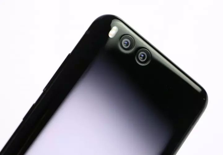 Xiaomimi6_back.jpg.